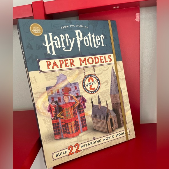 Warner Bros. | Toys | Harry Potters Wizarding World Paper Models Book ...